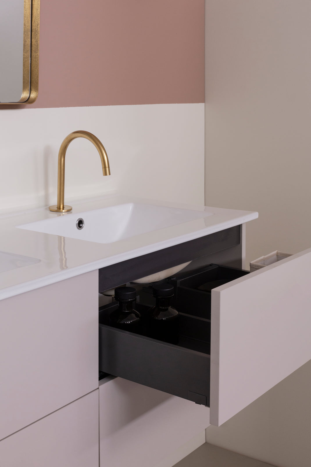 Integrated solutions for small bathrooms – CUBRO