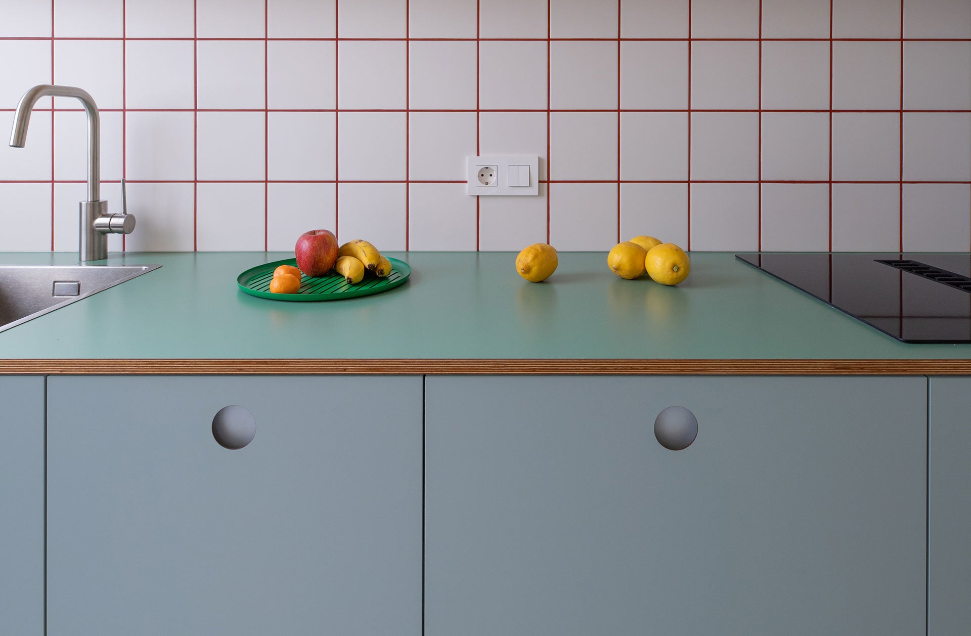 A play of colors that transforms the space – CUBRO