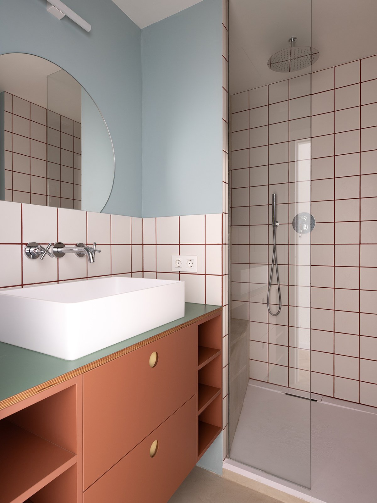 A play of colors that transforms the space – CUBRO